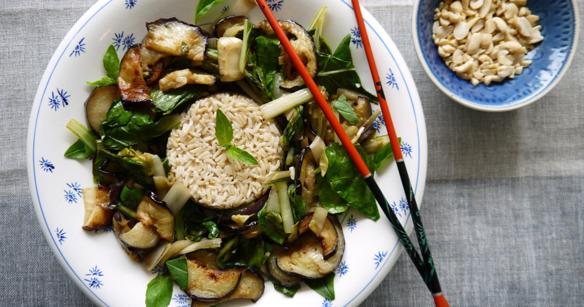 Gefrituurde aubergine, amsoi, roodlof en rijst | Recepten uit onze ...